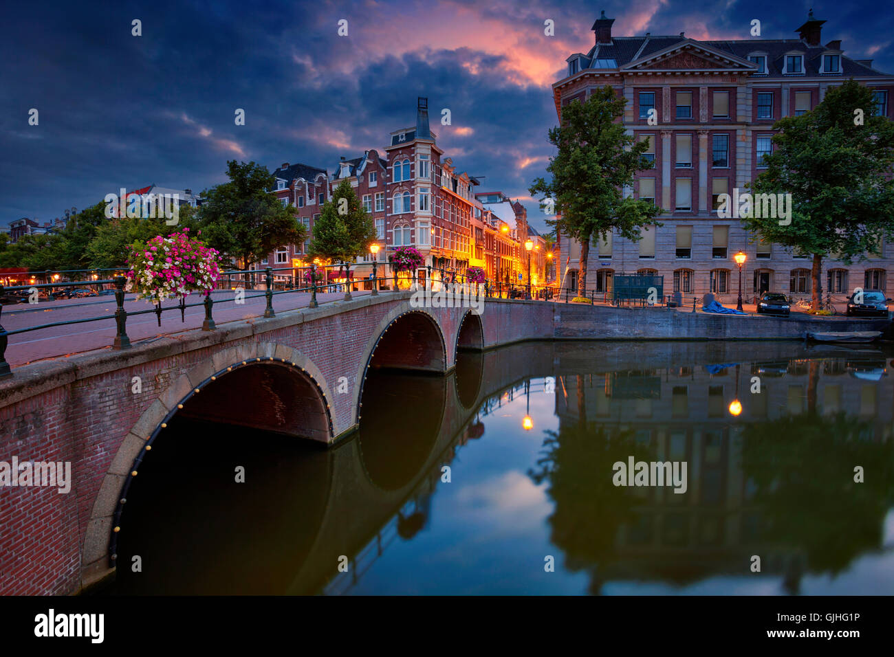 Amsterdam arch hi-res stock photography and images - Alamy