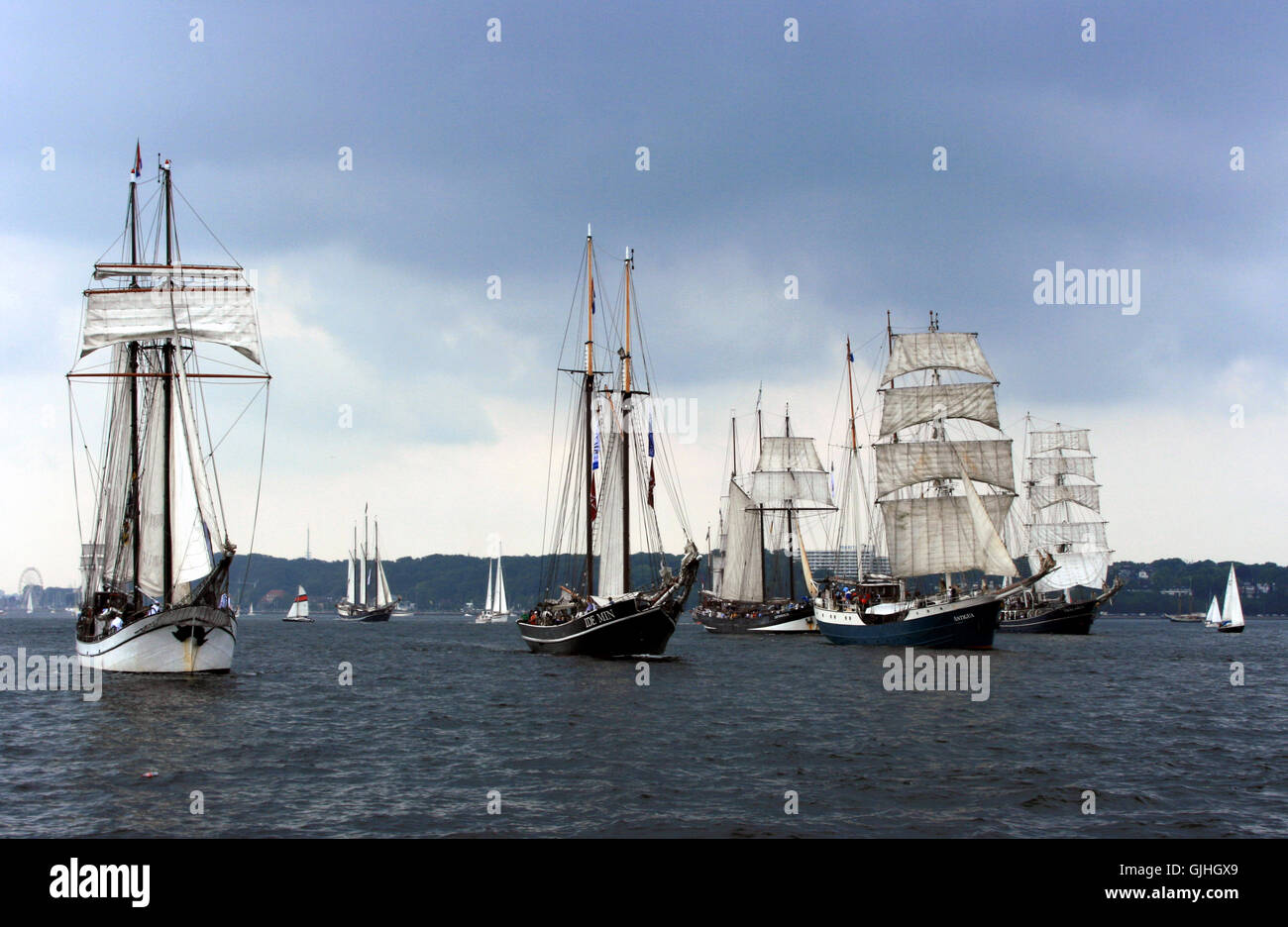 historical ships sailing boat Stock Photo - Alamy