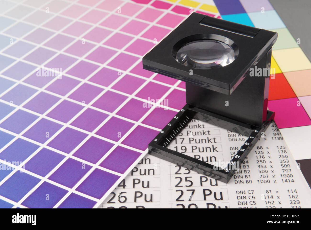 graphic magnifier print Stock Photo - Alamy