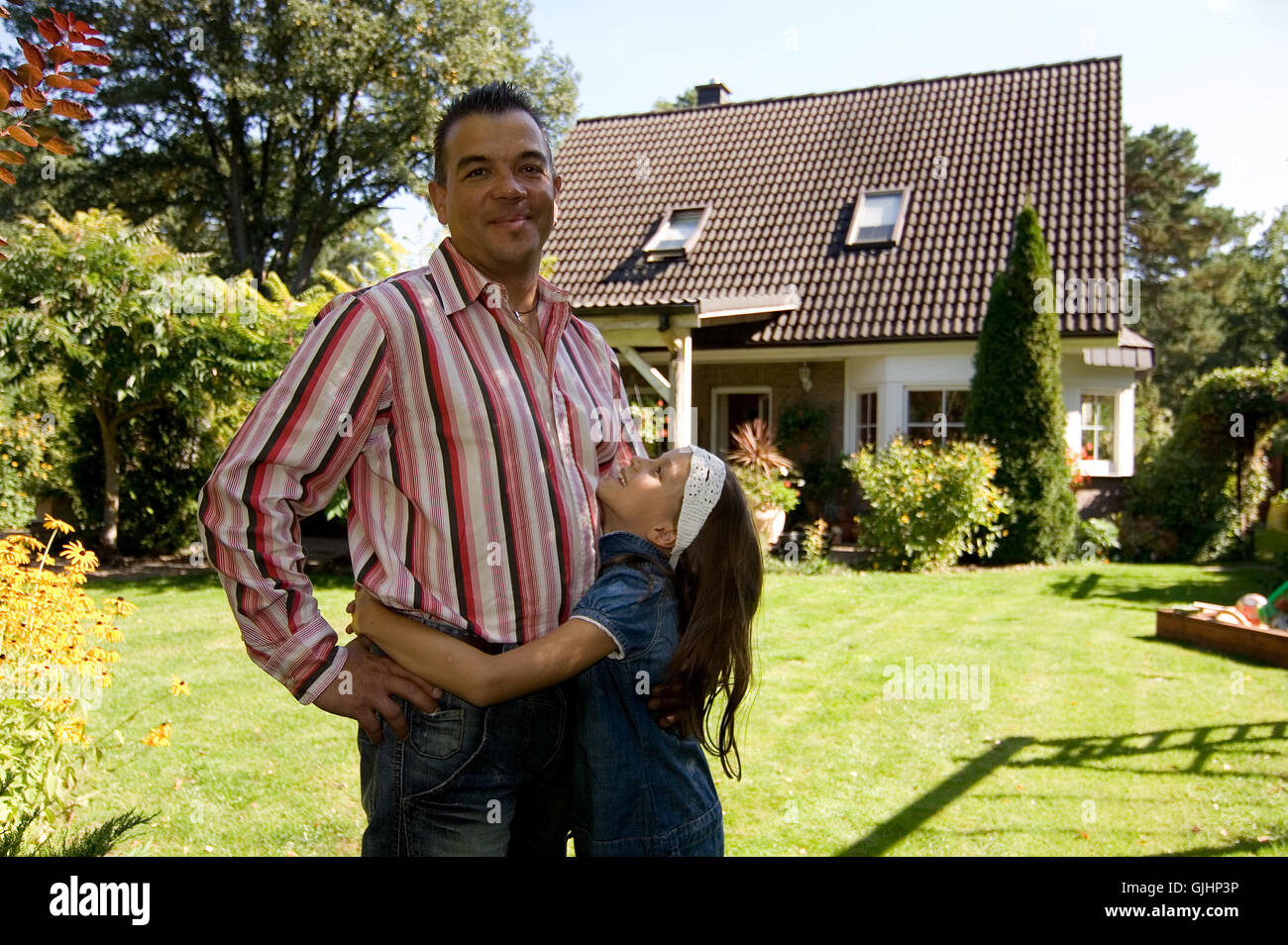 House building laugh laughs hi-res stock photography and images - Alamy