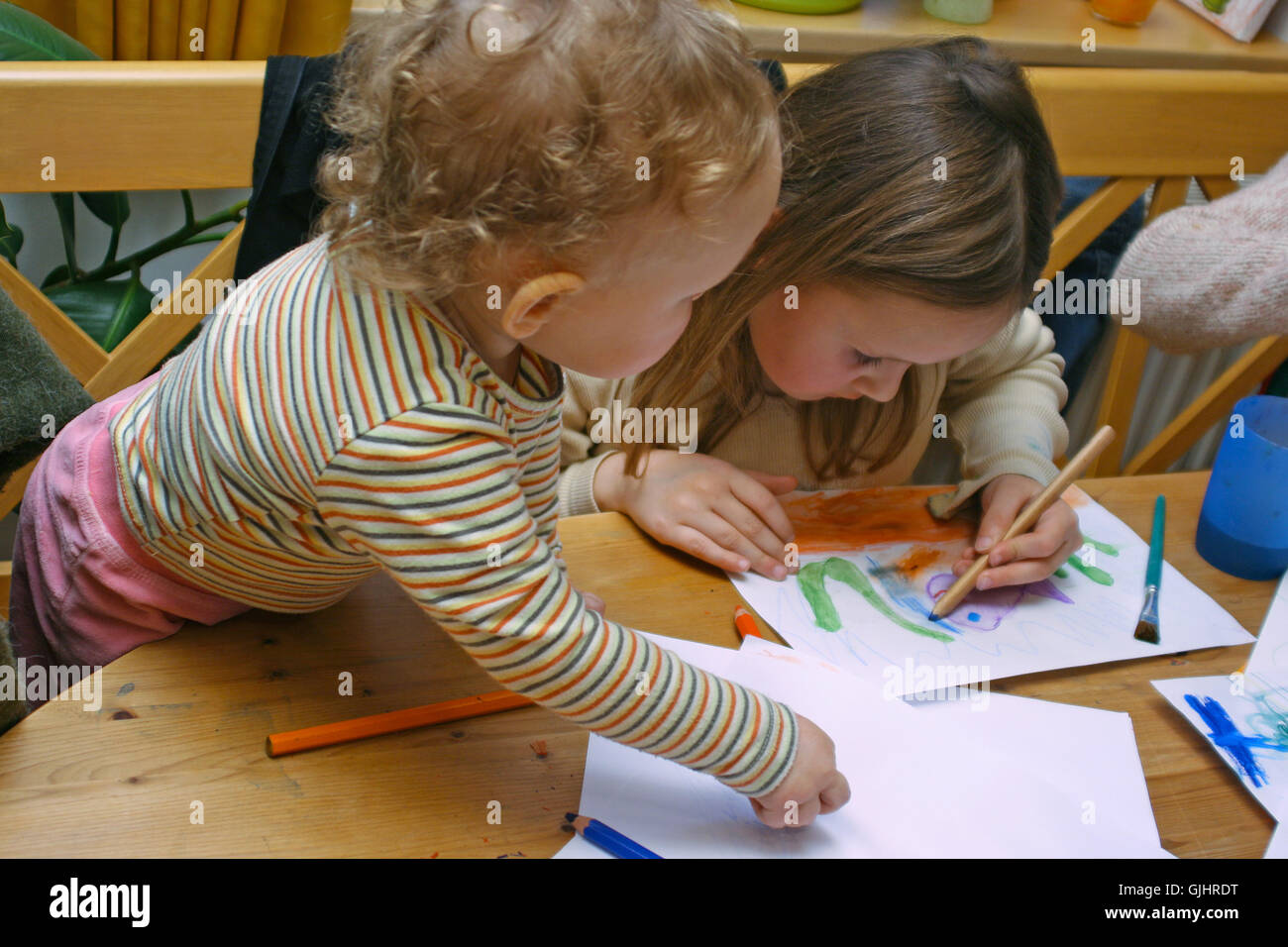 painting children at Stock Photo - Alamy