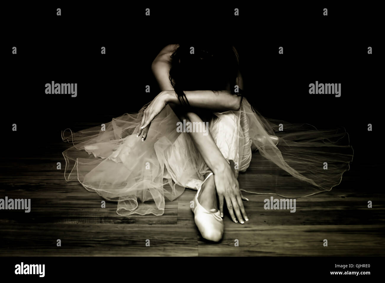 Sad ballerina hi-res stock photography and images - Alamy
