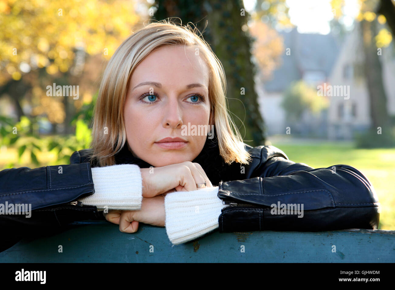 woman park eyes Stock Photo - Alamy