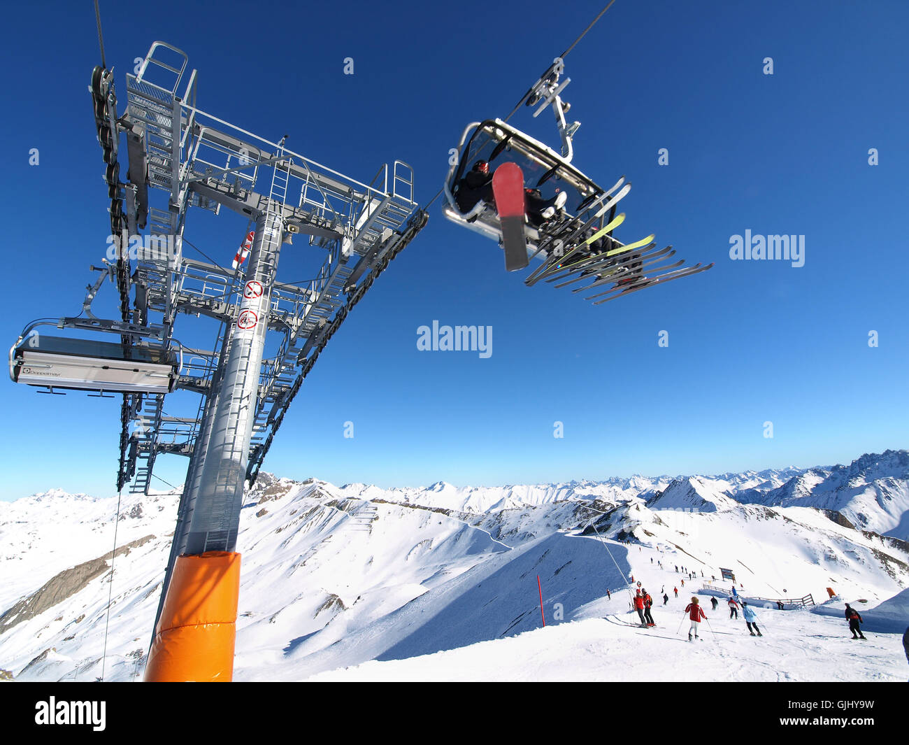 Elevator track hi-res stock photography and images - Alamy