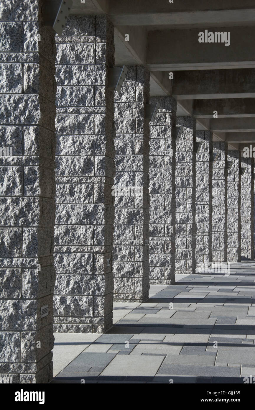 Granite columns hi-res stock photography and images - Alamy
