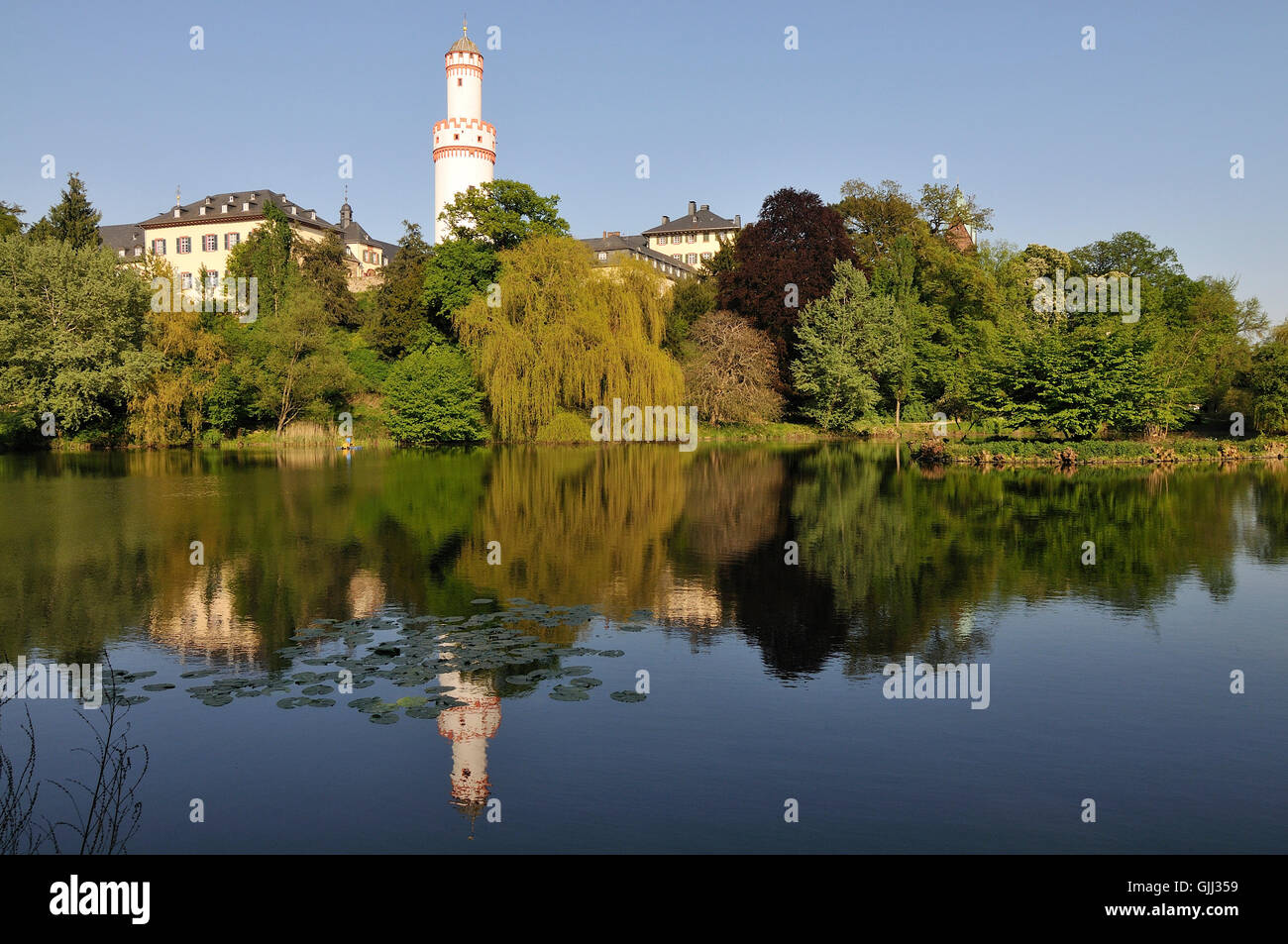 Pond tower hi-res stock photography and images - Alamy