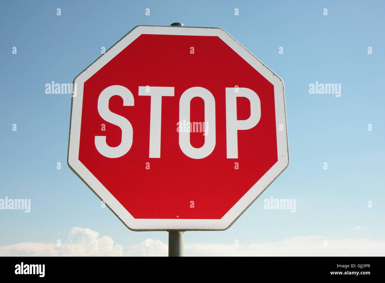 Stop sign signal hi-res stock photography and images - Alamy