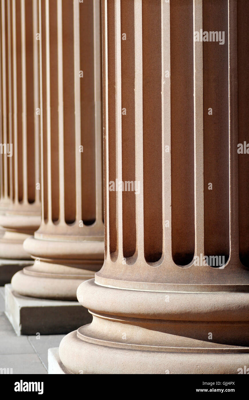 Columns classical hi-res stock photography and images - Alamy