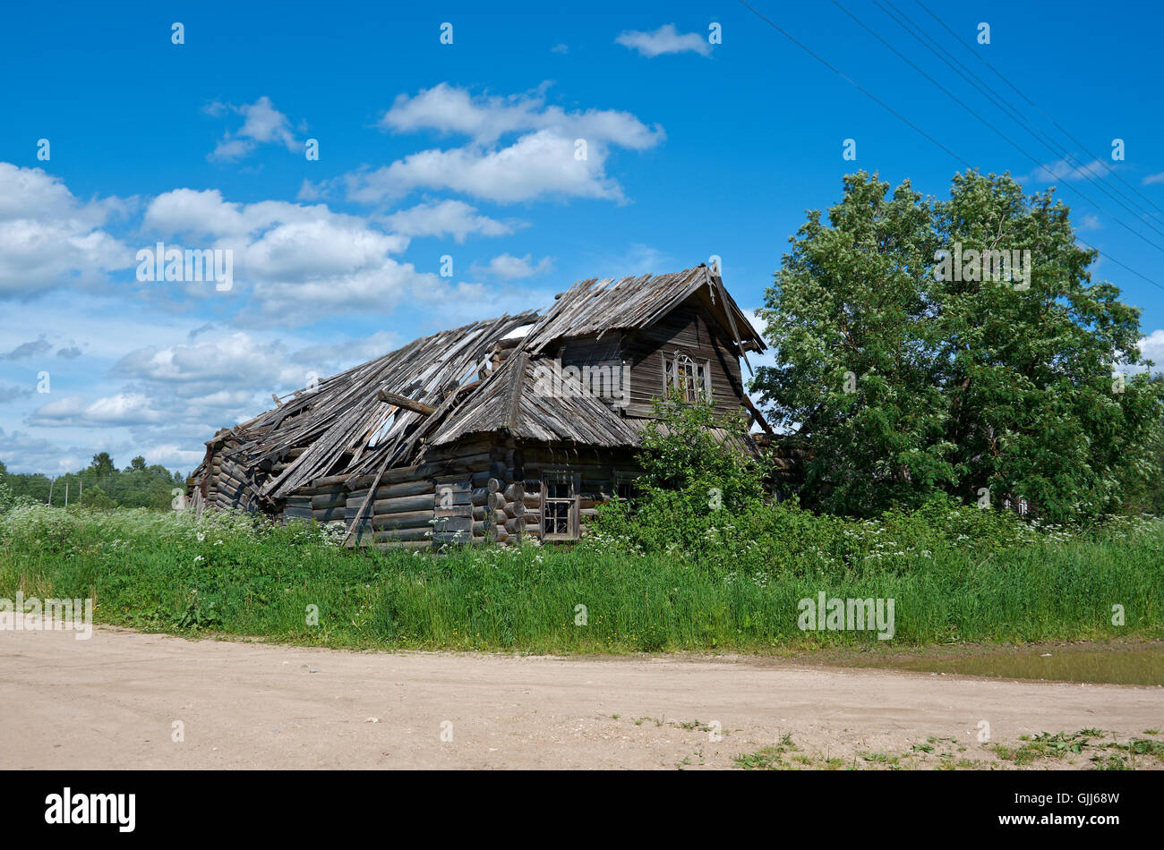 Russian farmhouse hi-res stock photography and images - Alamy