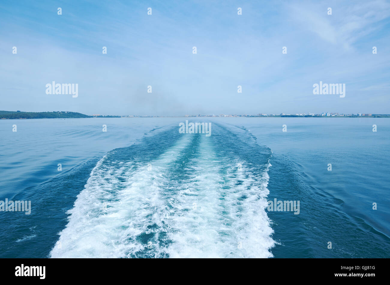 Backwash of a river cruise hi-res stock photography and images - Alamy