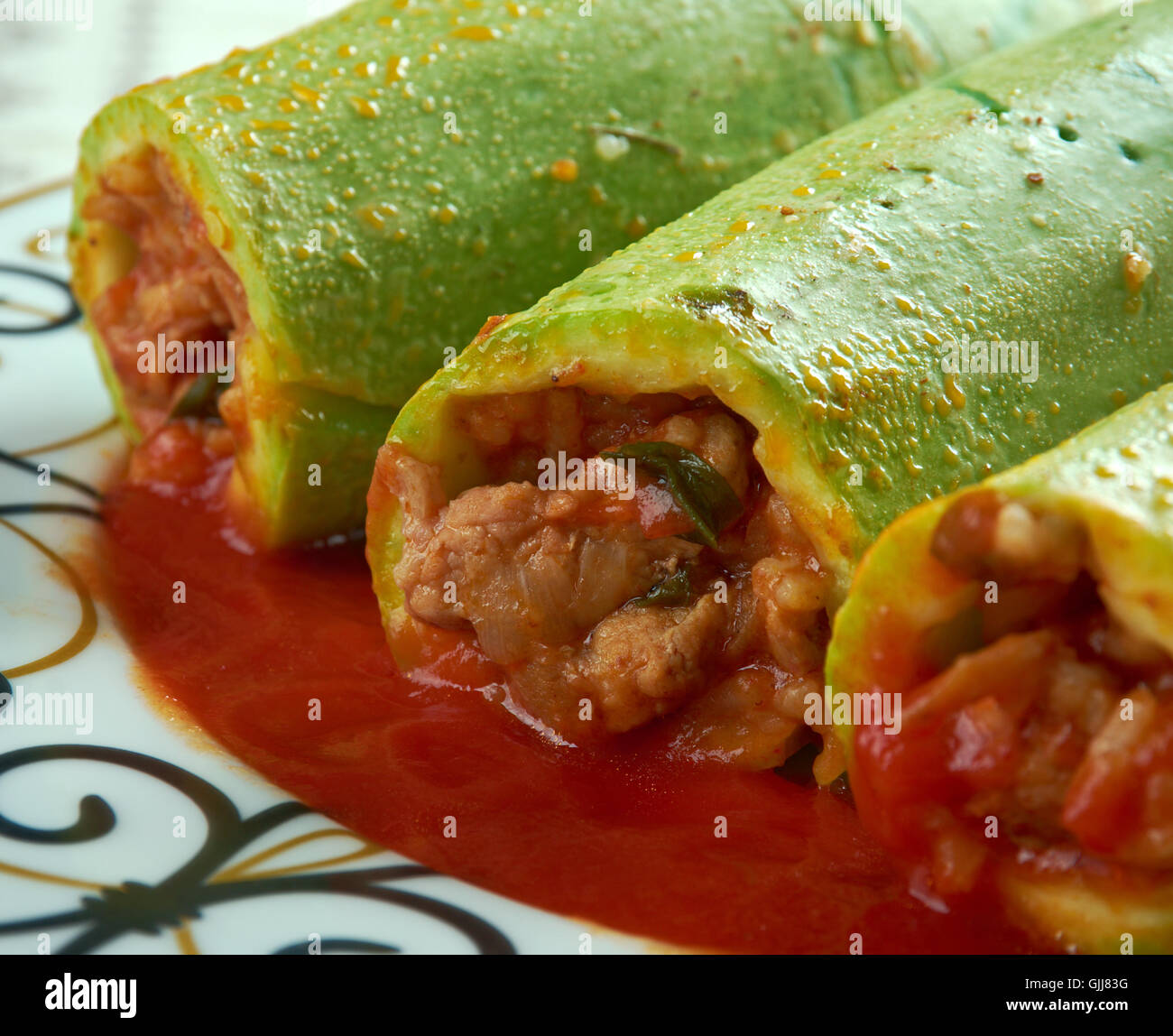 Mehshi Kusa - zucchini stuffed with rice and meat Stock Photo - Alamy