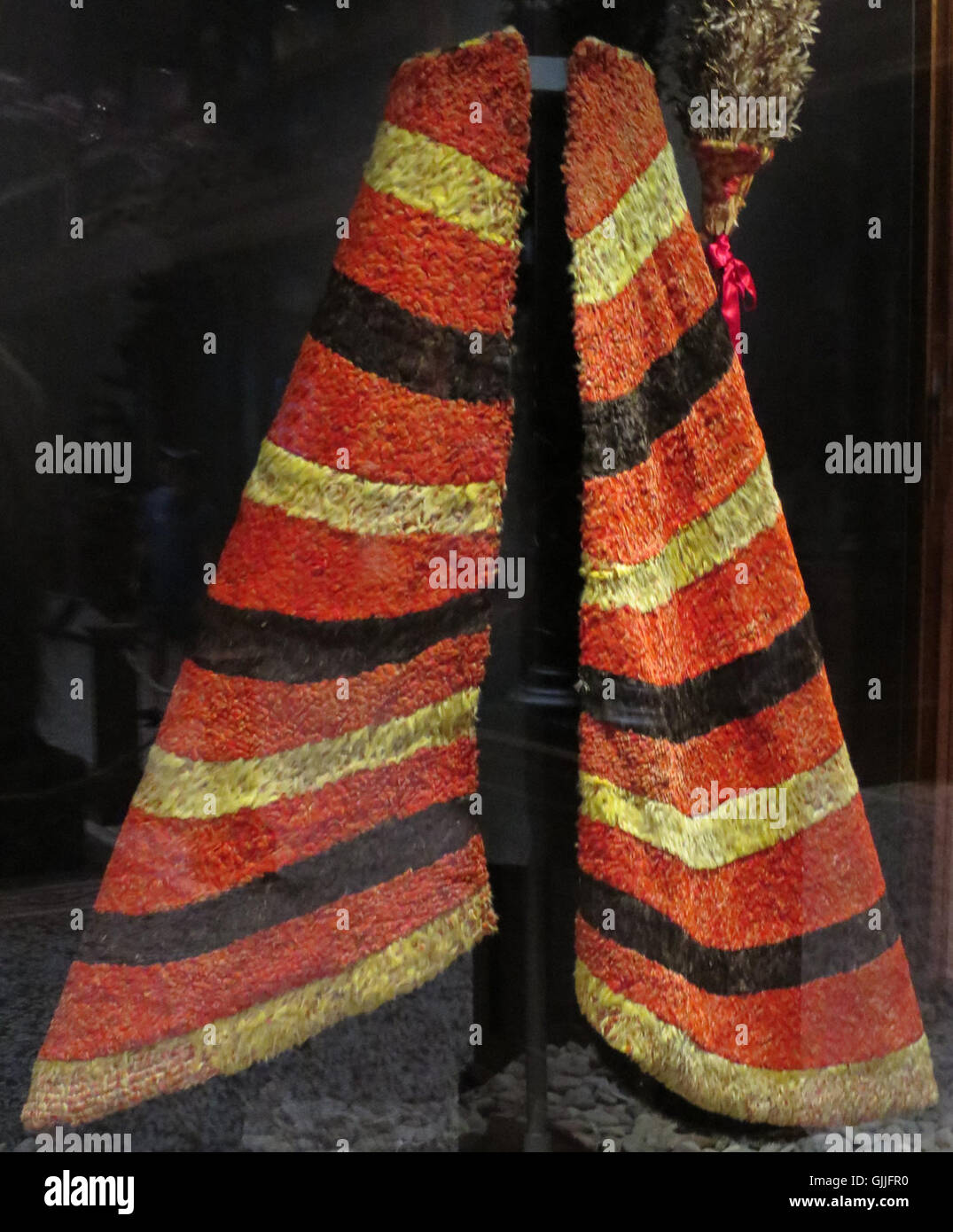 'Ahu'ula, Hawaiian feather cloak, Bishop Museum, 1969.181 Stock Photo ...