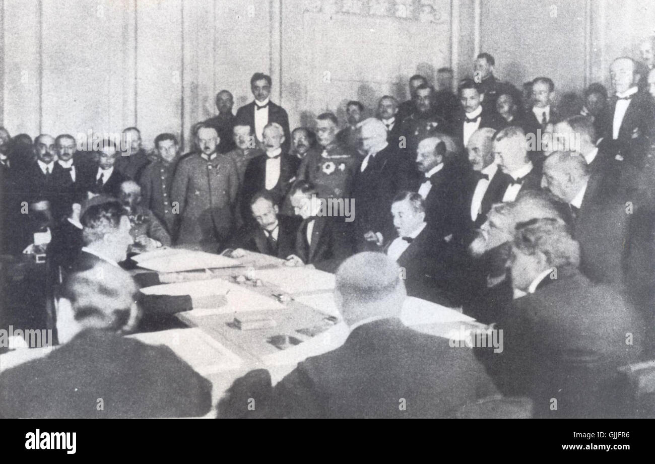 Treaty of brest litovsk hi-res stock photography and images - Alamy