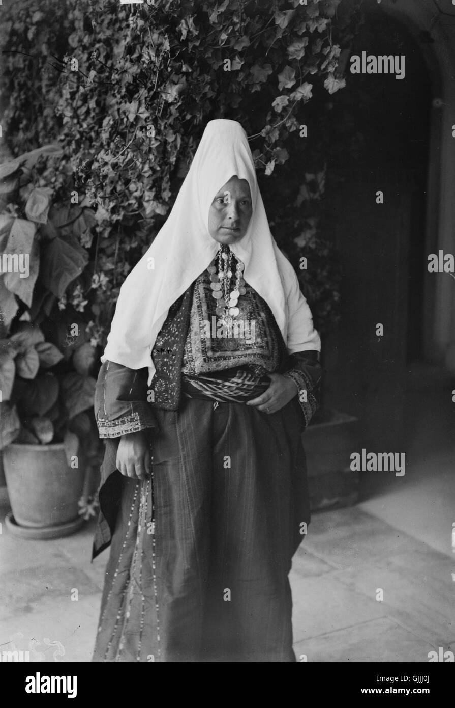Betlehem woman dar Stock Photo - Alamy