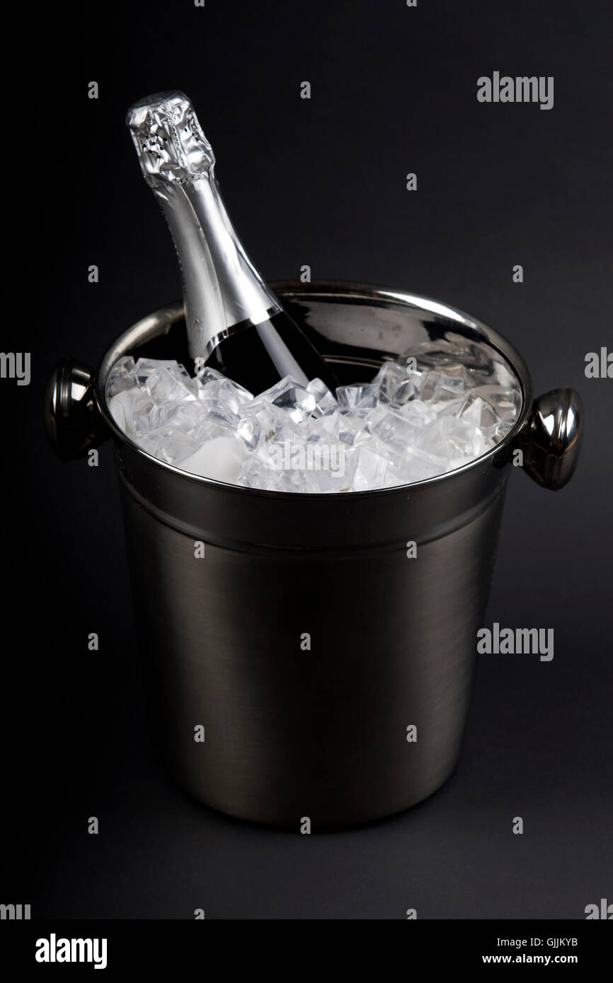 bar tavern drink Stock Photo - Alamy