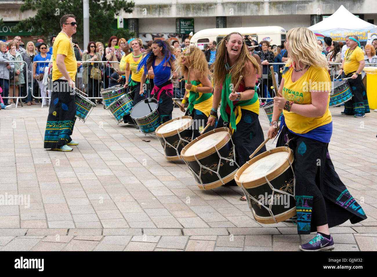 Dancing & music captured during the 2016 Brazilica parade through the ...