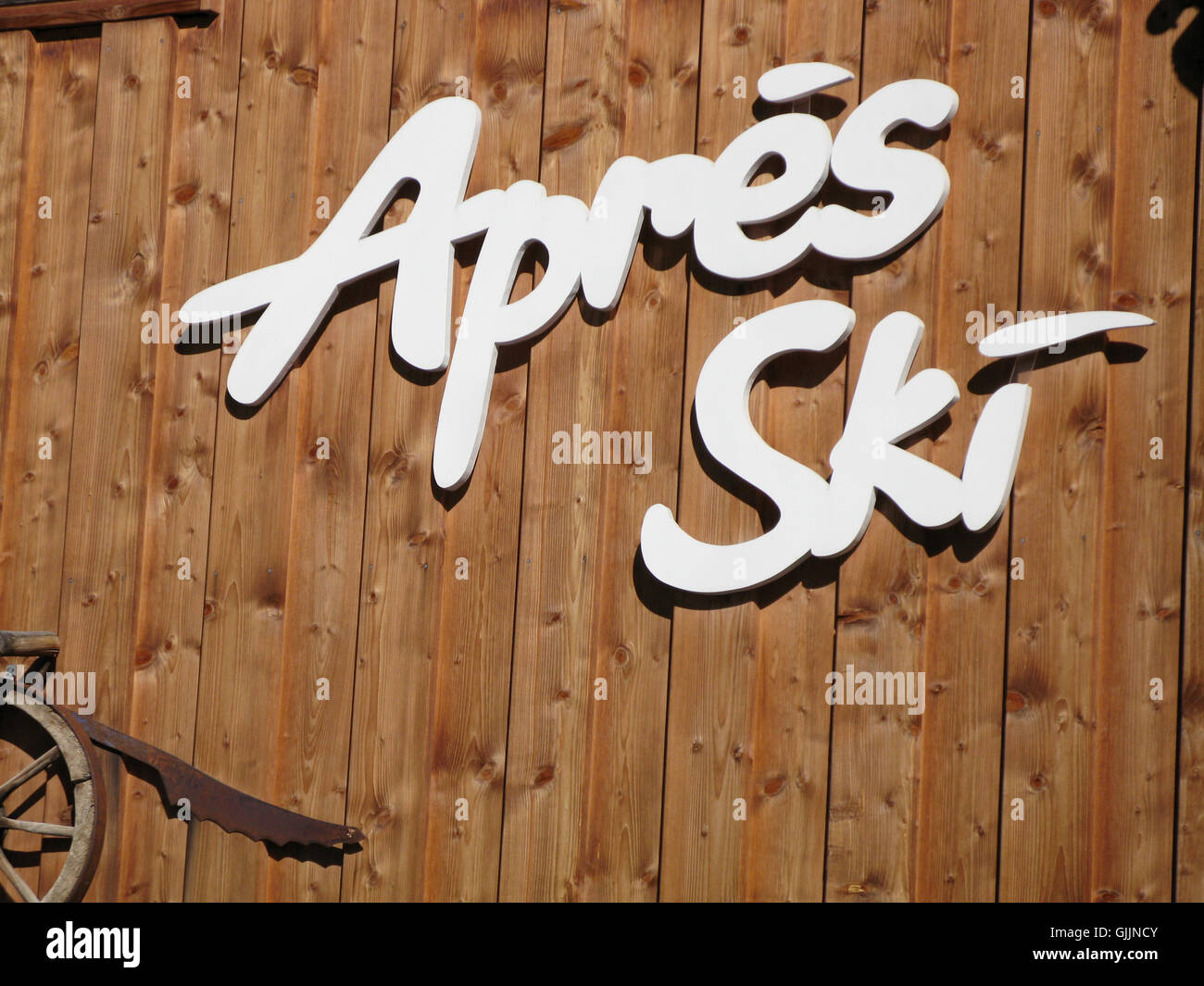 Wood font hi-res stock photography and images - Alamy