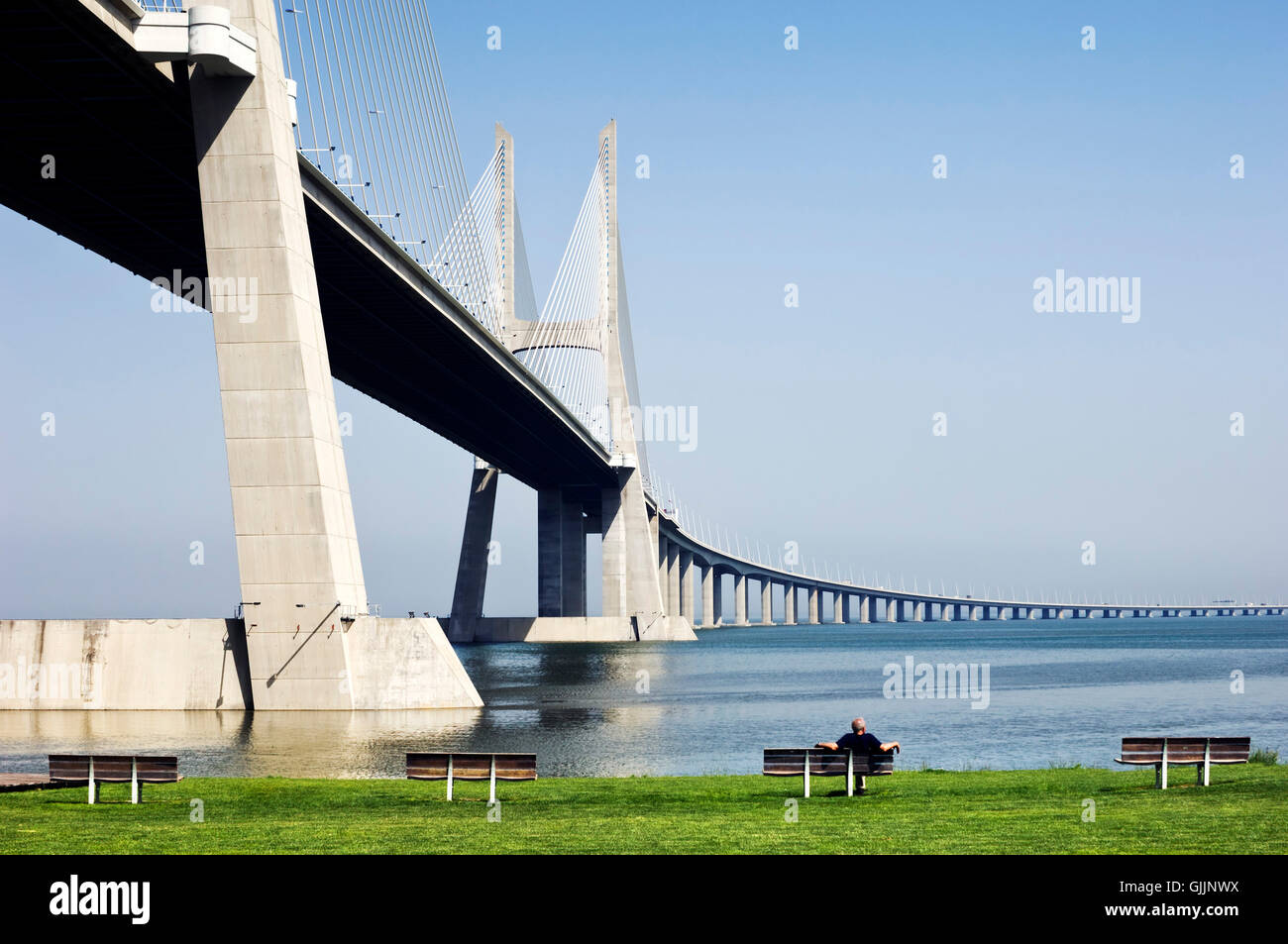 bridge pillar pier Stock Photo - Alamy