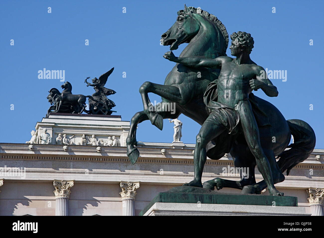 Equestrian monuments hi-res stock photography and images - Alamy