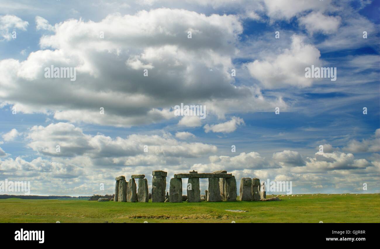 Steinkreis stonehenge hi-res stock photography and images - Alamy