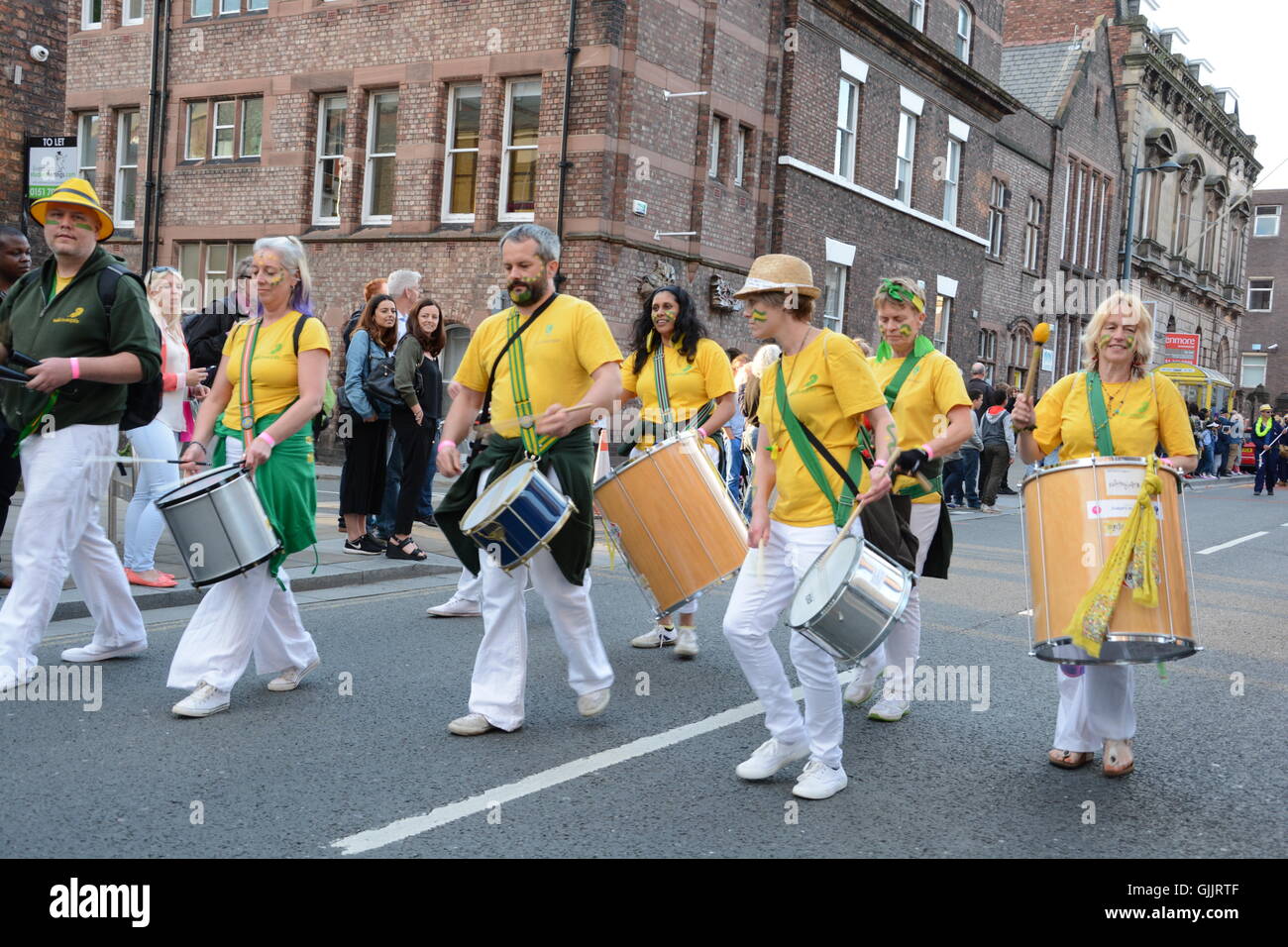 Dancing & music captured during the 2016 Brazilica parade through the ...