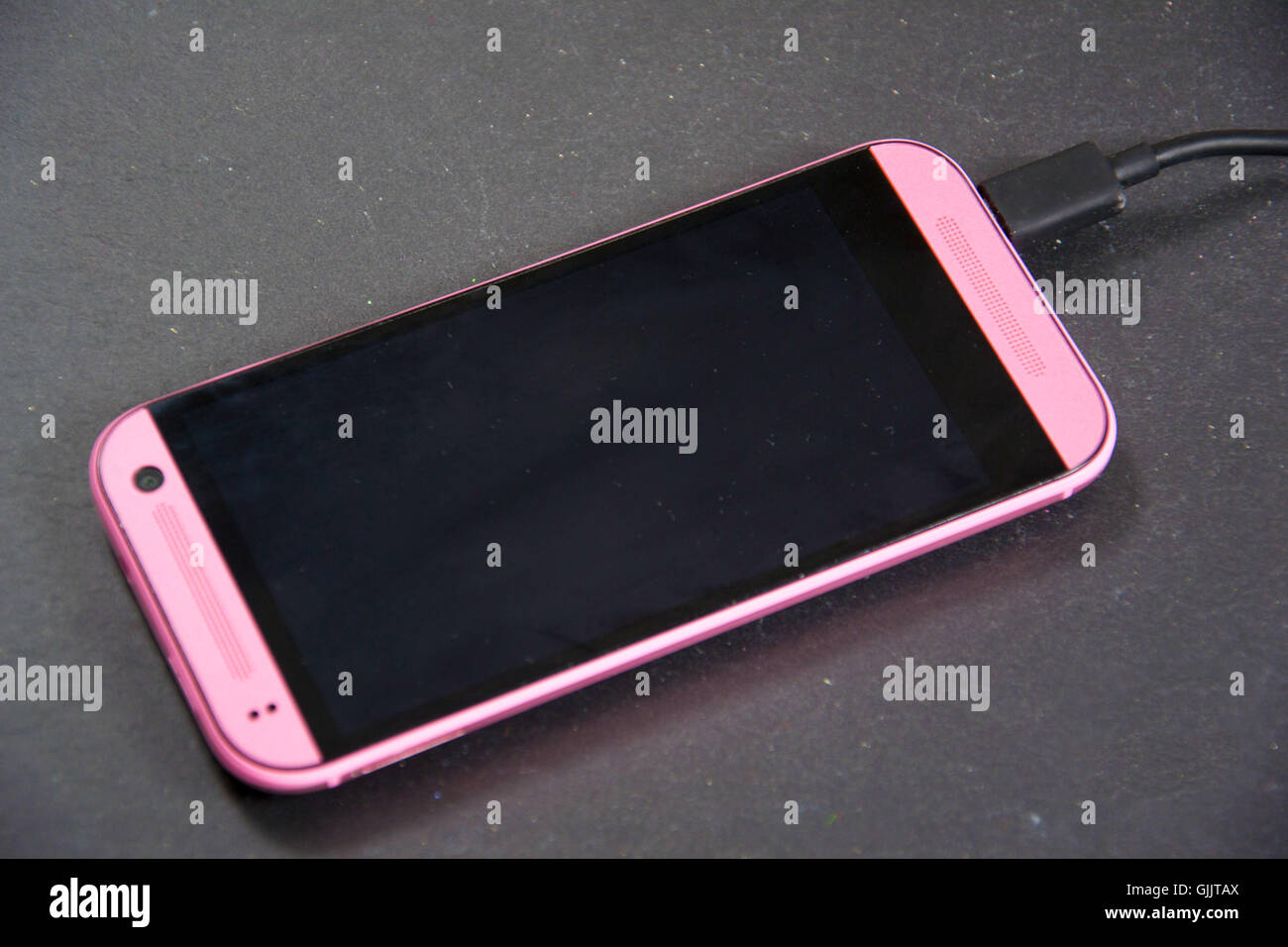a pink smartphone Stock Photo - Alamy