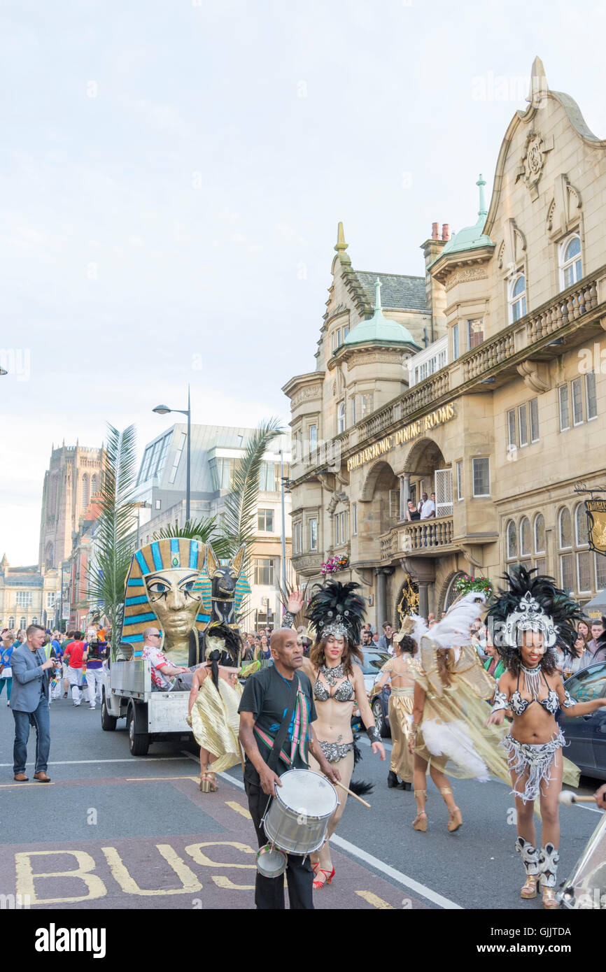 Dancing & music captured during the 2016 Brazilica parade through the ...