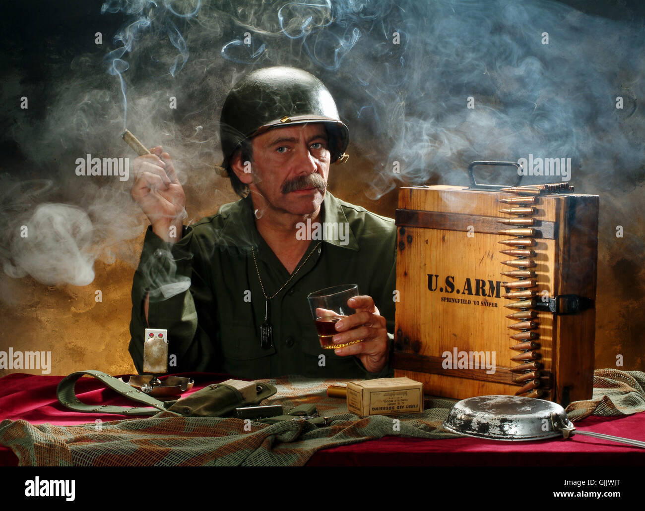 Army military man hi-res stock photography and images - Alamy