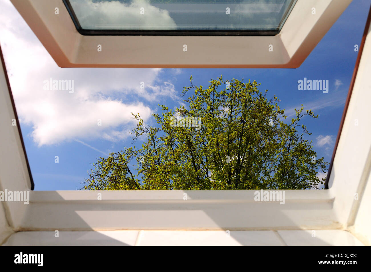 Bottom hung window hi-res stock photography and images - Alamy