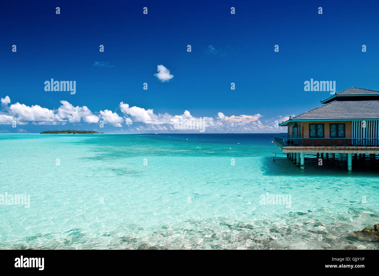 house building beach Stock Photo - Alamy