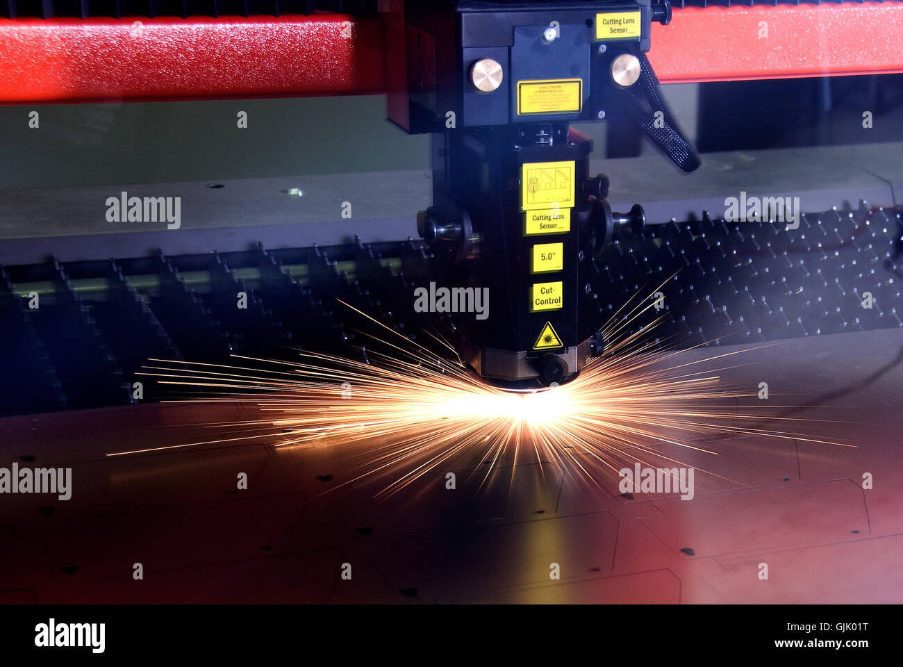 Laser flash hi-res stock photography and images - Alamy