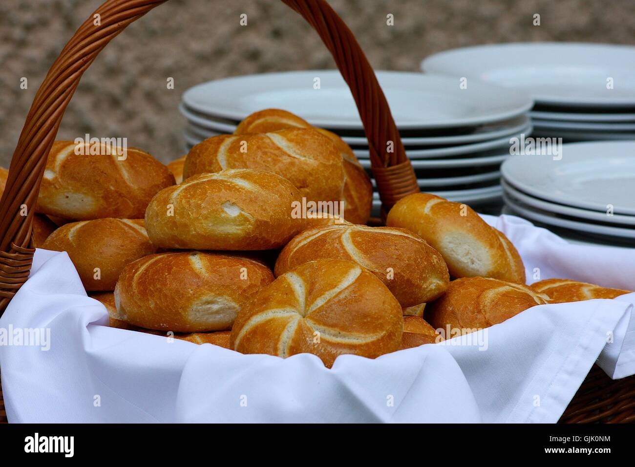 basket plate party Stock Photo - Alamy