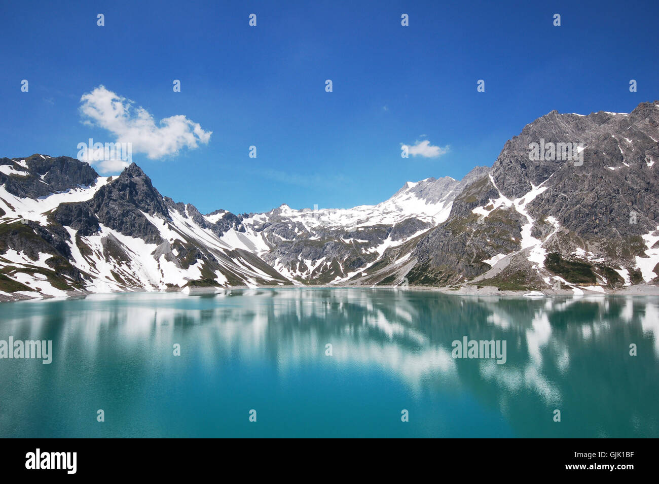 Artificial tarn hi-res stock photography and images - Alamy