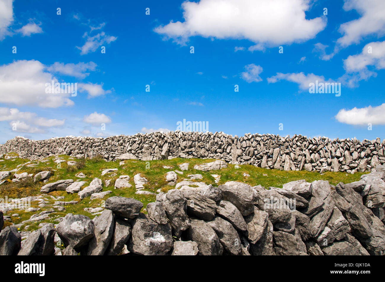 Stone field hi-res stock photography and images - Alamy