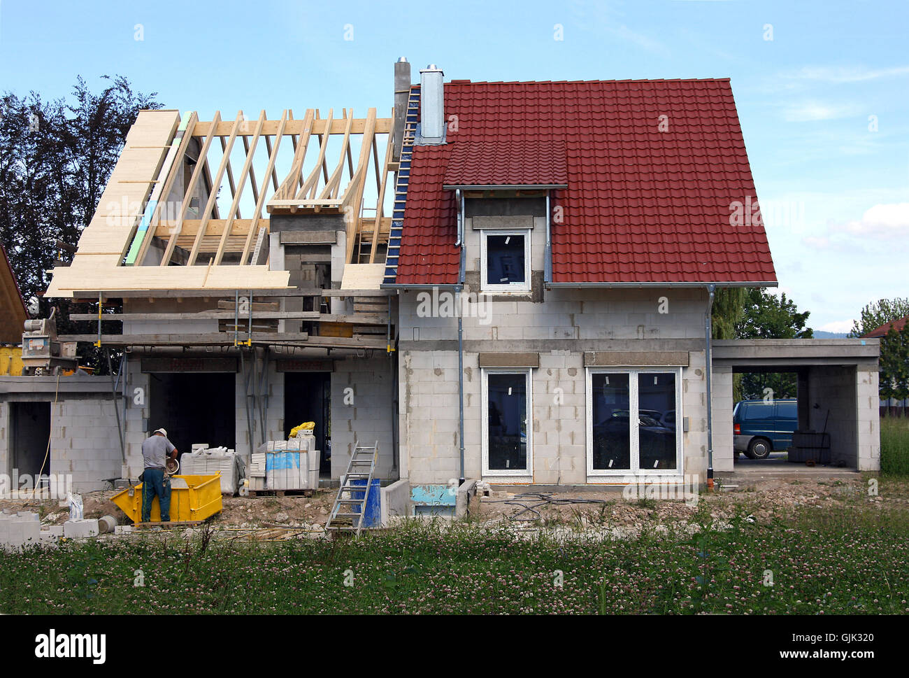 Duplex house hi-res stock photography and images - Alamy