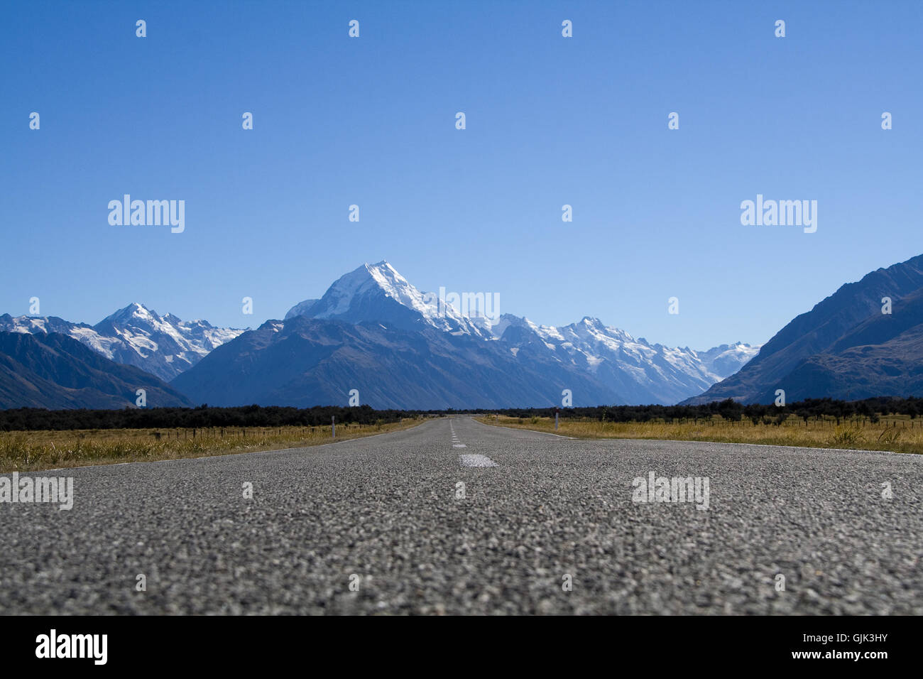 new asphalt cook Stock Photo - Alamy