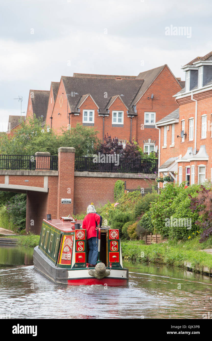The Staffs and Worcester Canal and new waterside housing on the ...