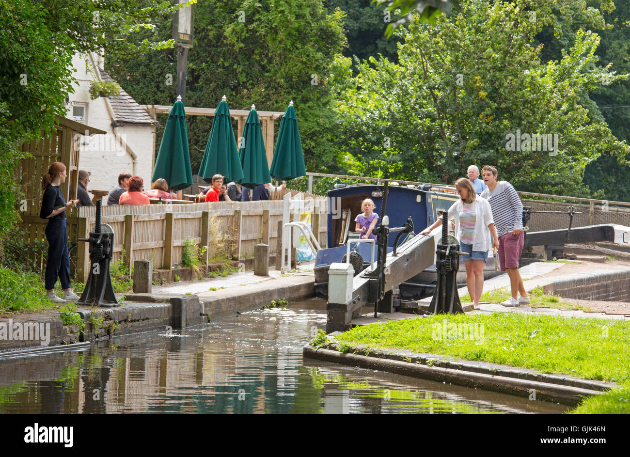 Locks on staffordshire worcestershire canal hi-res stock photography ...