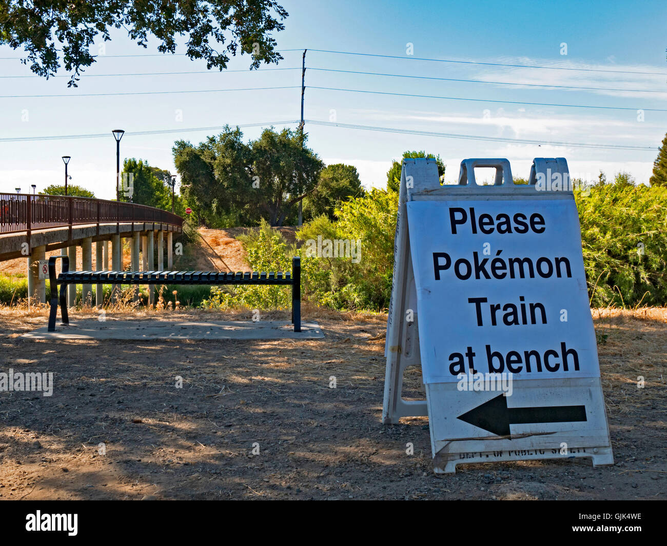 Training sign hi-res stock photography and images - Alamy