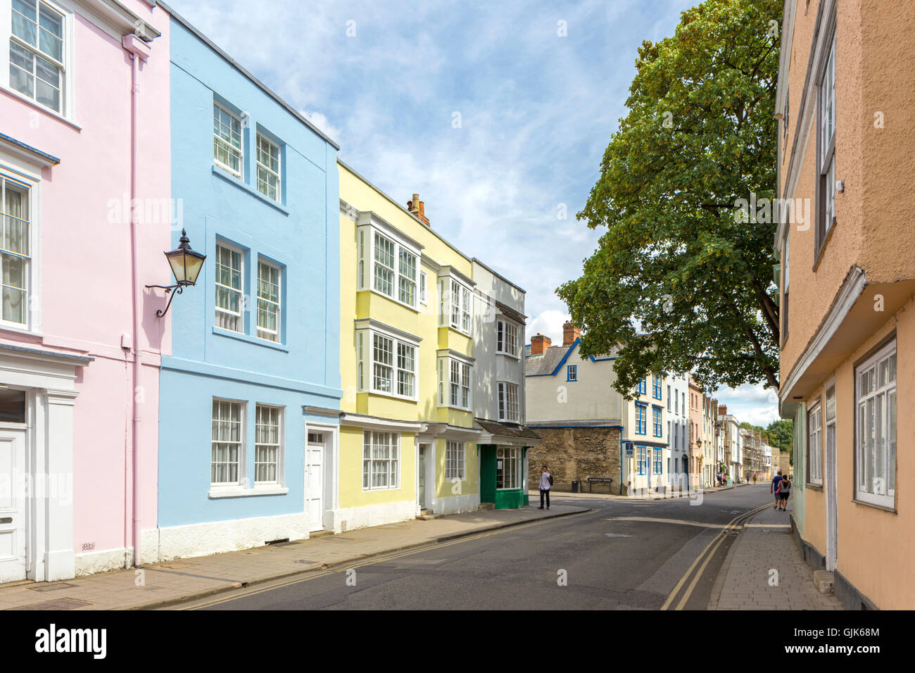Colorful buildings in Holywell Street, Oxford, Oxfordshire, England, UK ...