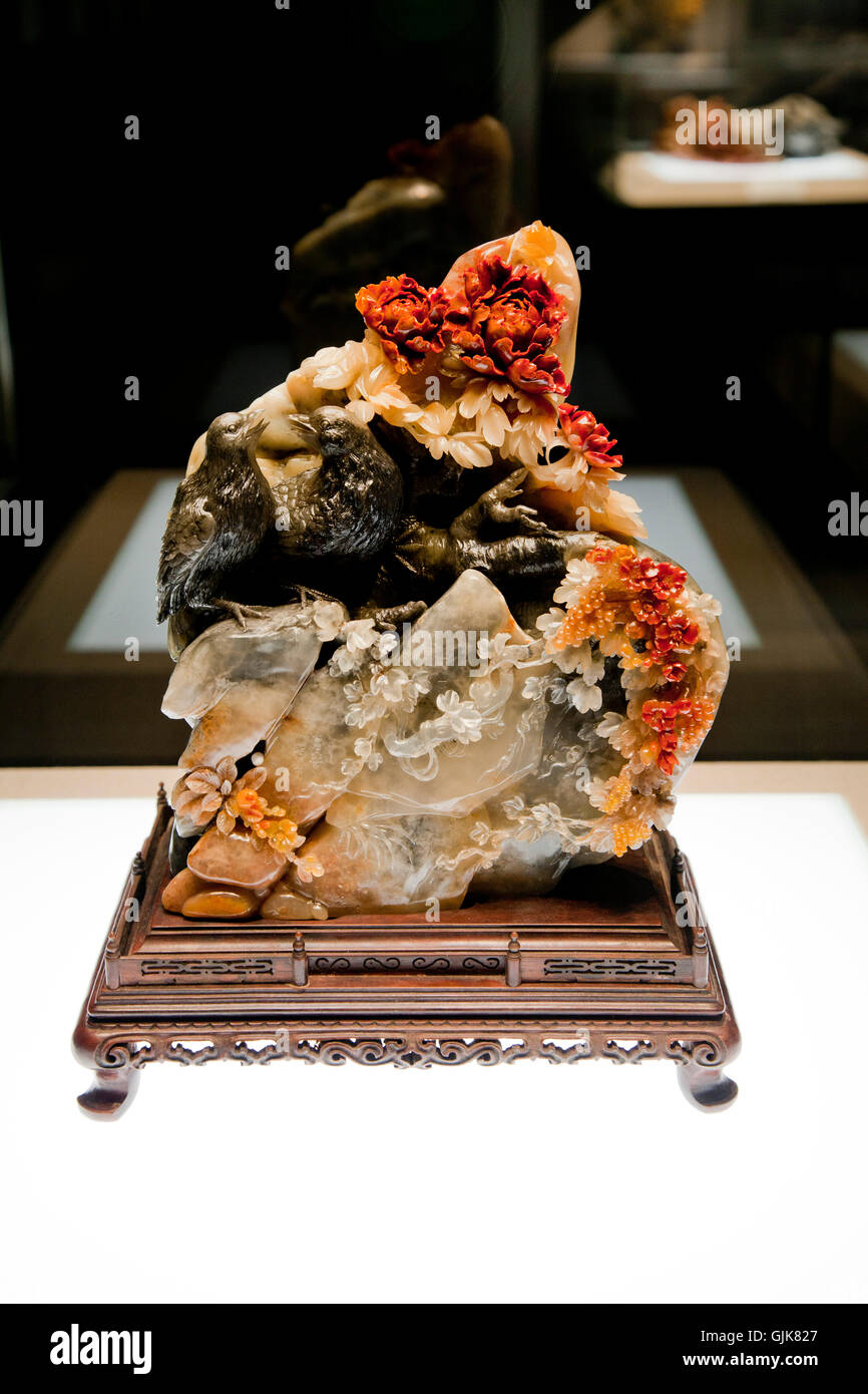 Shoushan stone carving hi-res stock photography and images - Alamy