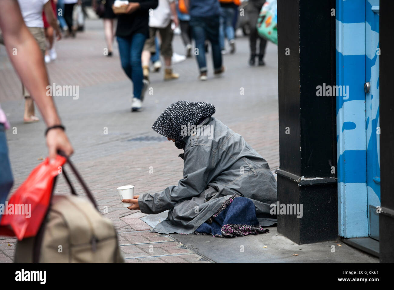 Begger and uk hi-res stock photography and images - Alamy