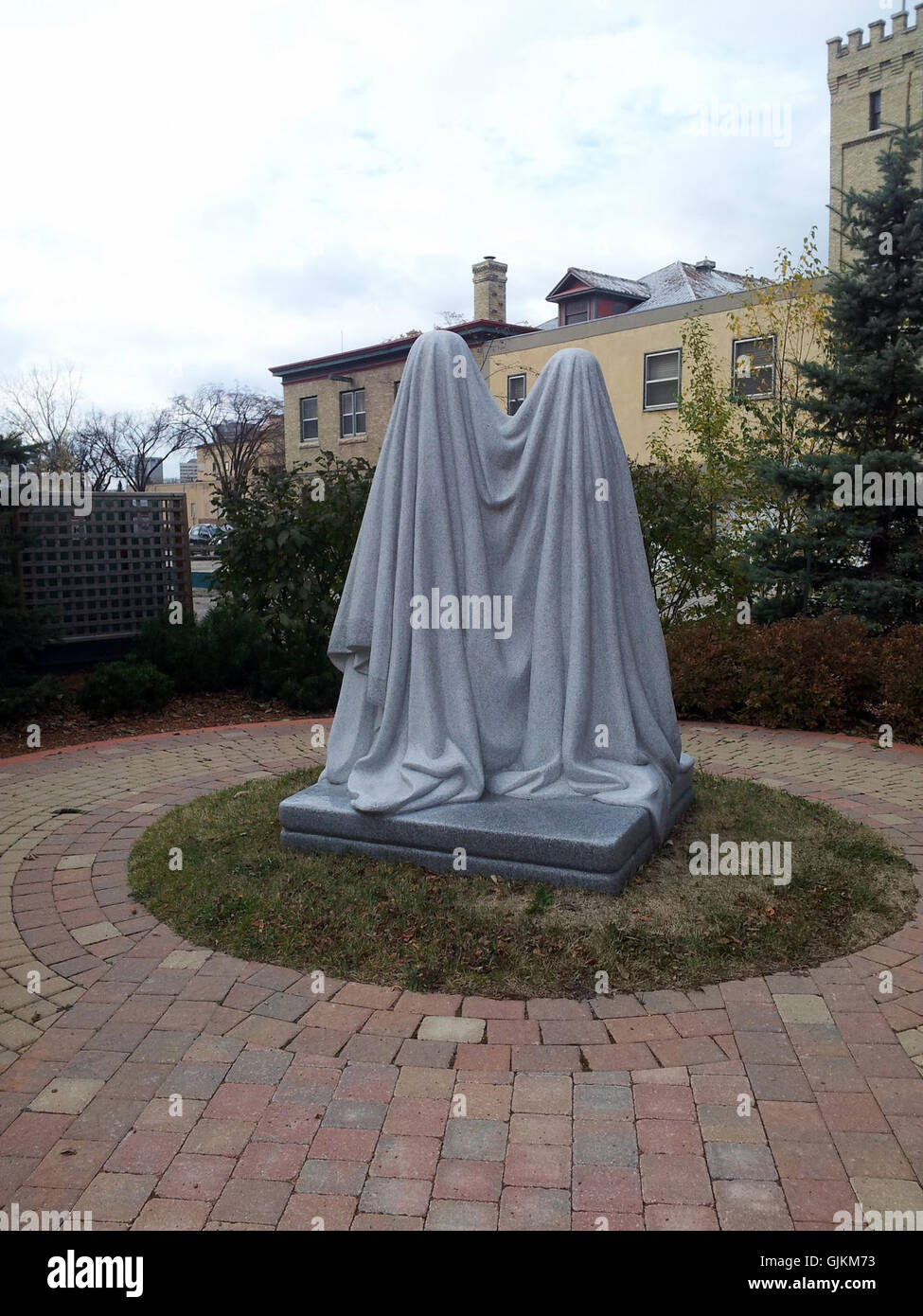 'Monument' granite sculpture at Jardin de sculptures in Winnipeg ...