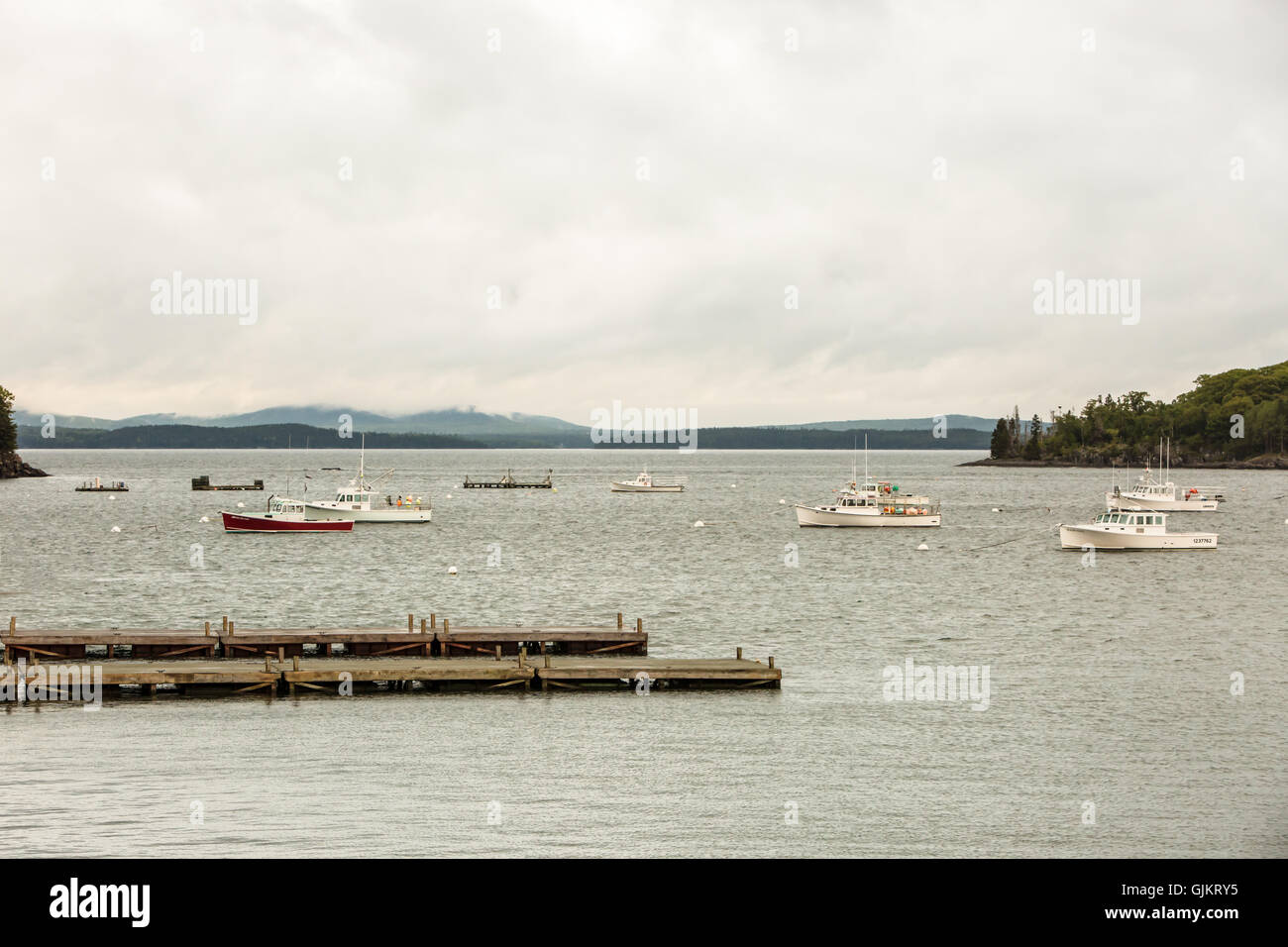 Docks and moored boats on the Bar Harbor Bay Stock Photo - Alamy
