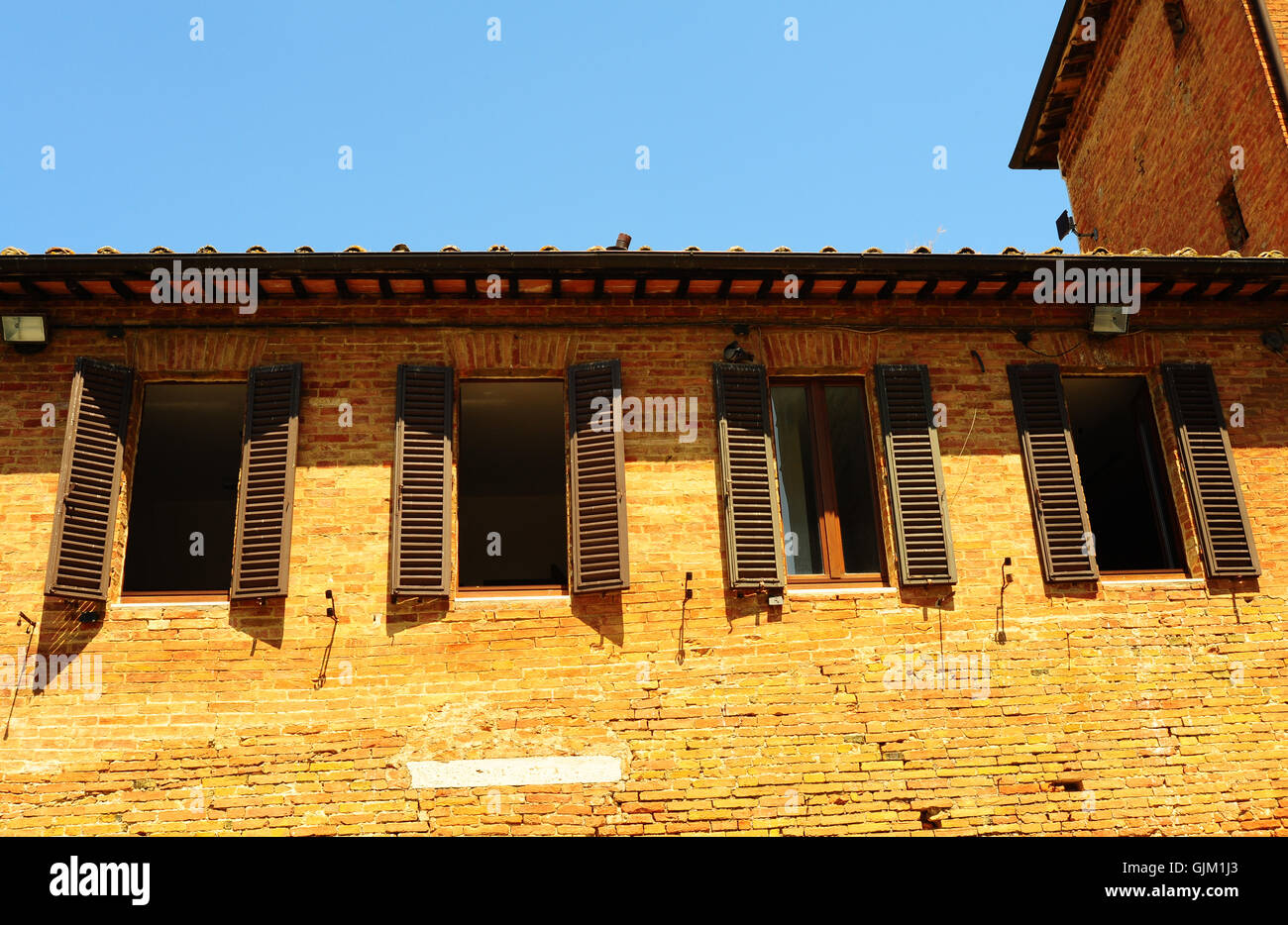 Four bolt hi-res stock photography and images - Alamy