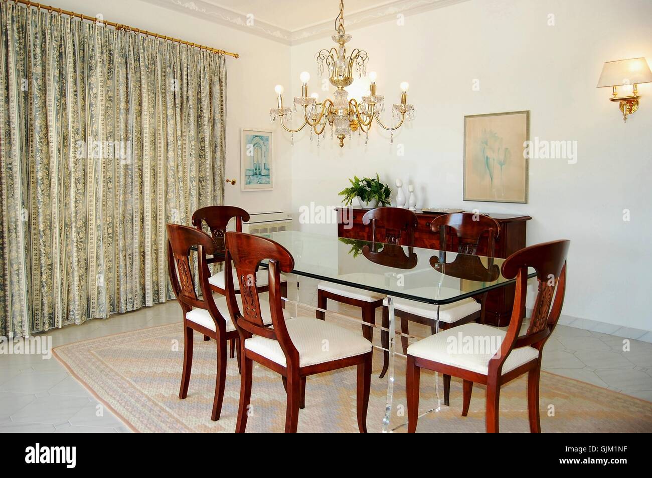 Reside hi-res stock photography and images - Alamy