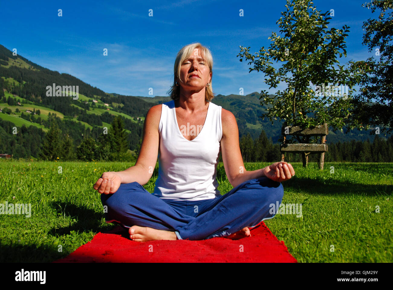 Super relax hi-res stock photography and images - Alamy