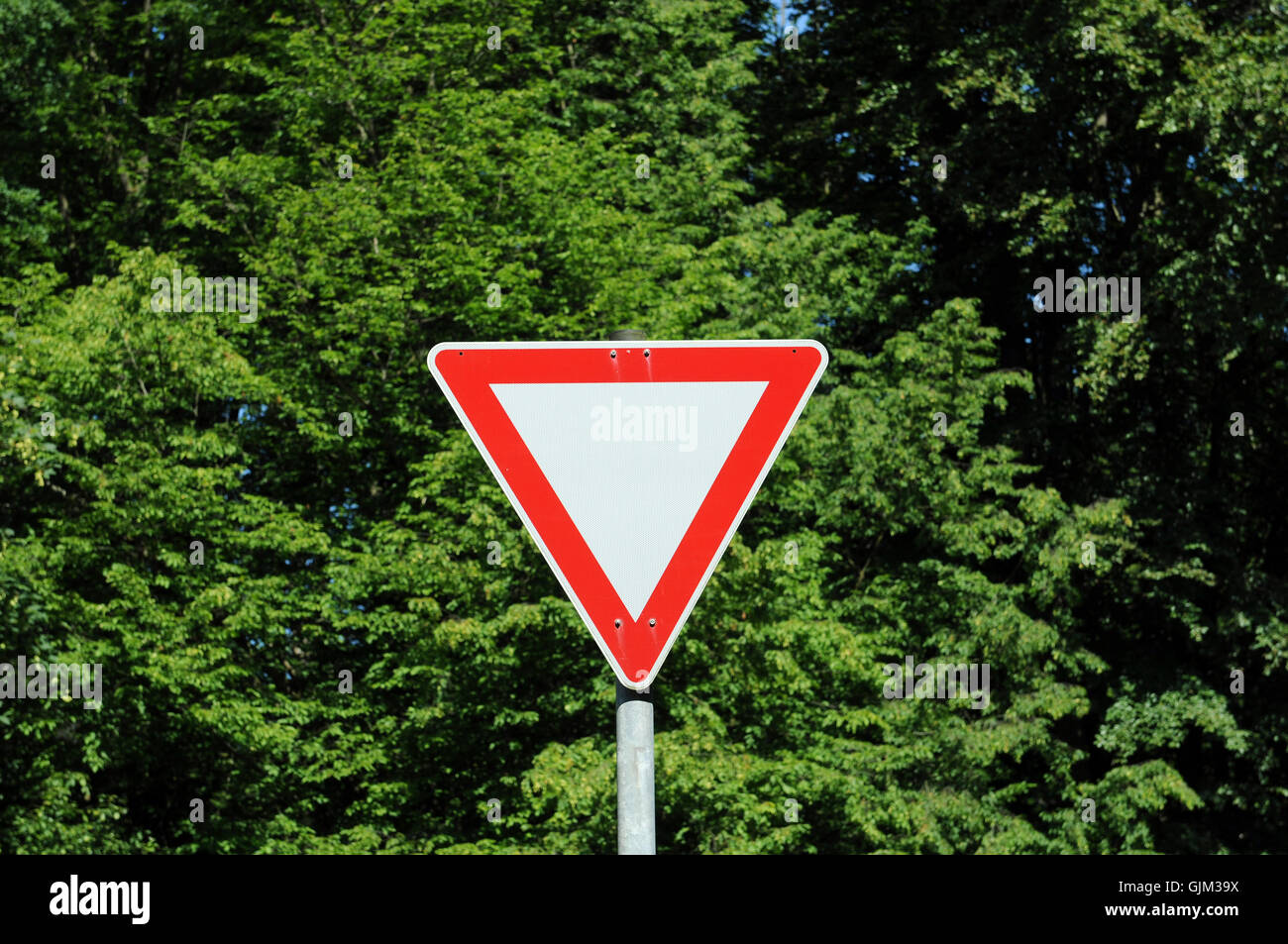 Triangle Give Way Sign High Resolution Stock Photography and Images - Alamy