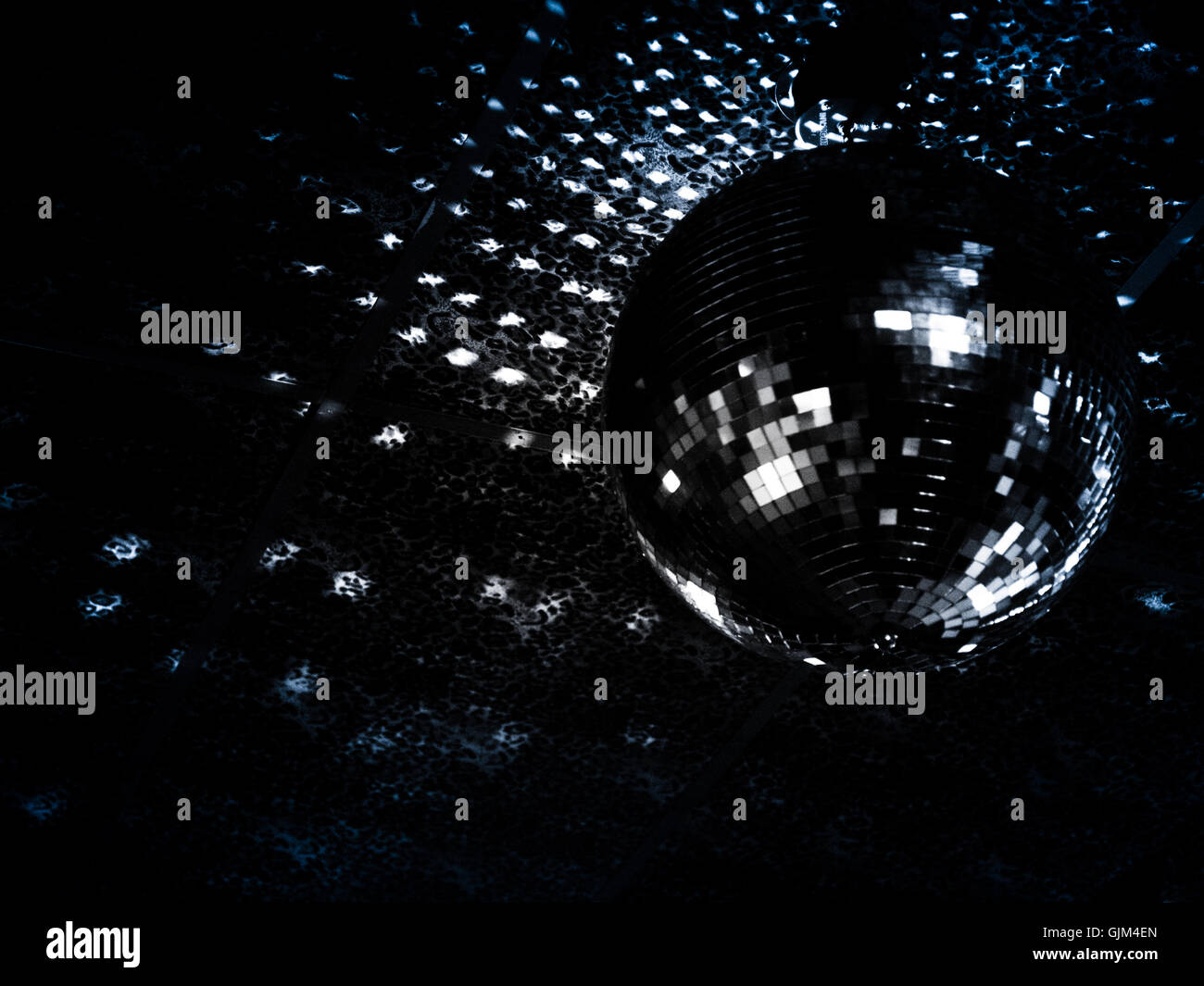 Mirrorball hi-res stock photography and images - Alamy