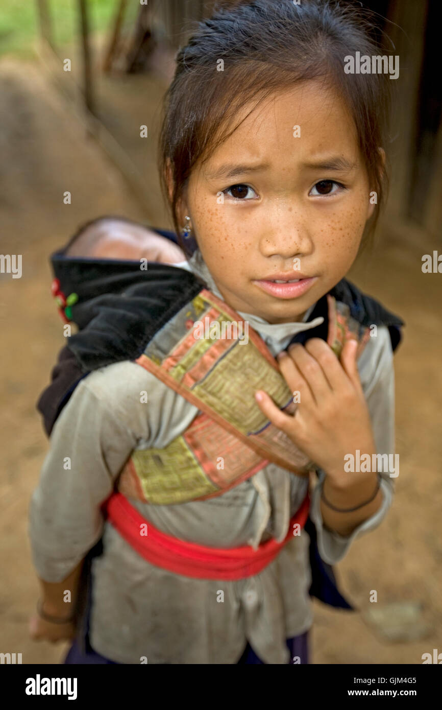 Hmong kids hi-res stock photography and images - Alamy